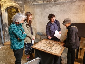 Reading Stones | Susan Eyre